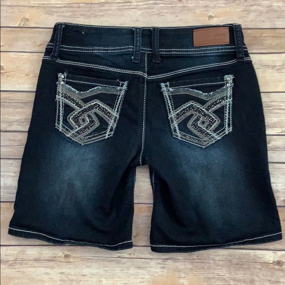 Hydraulic | Shorts | Hydraulic Lola Curvy Bermuda Shorts | Poshmark